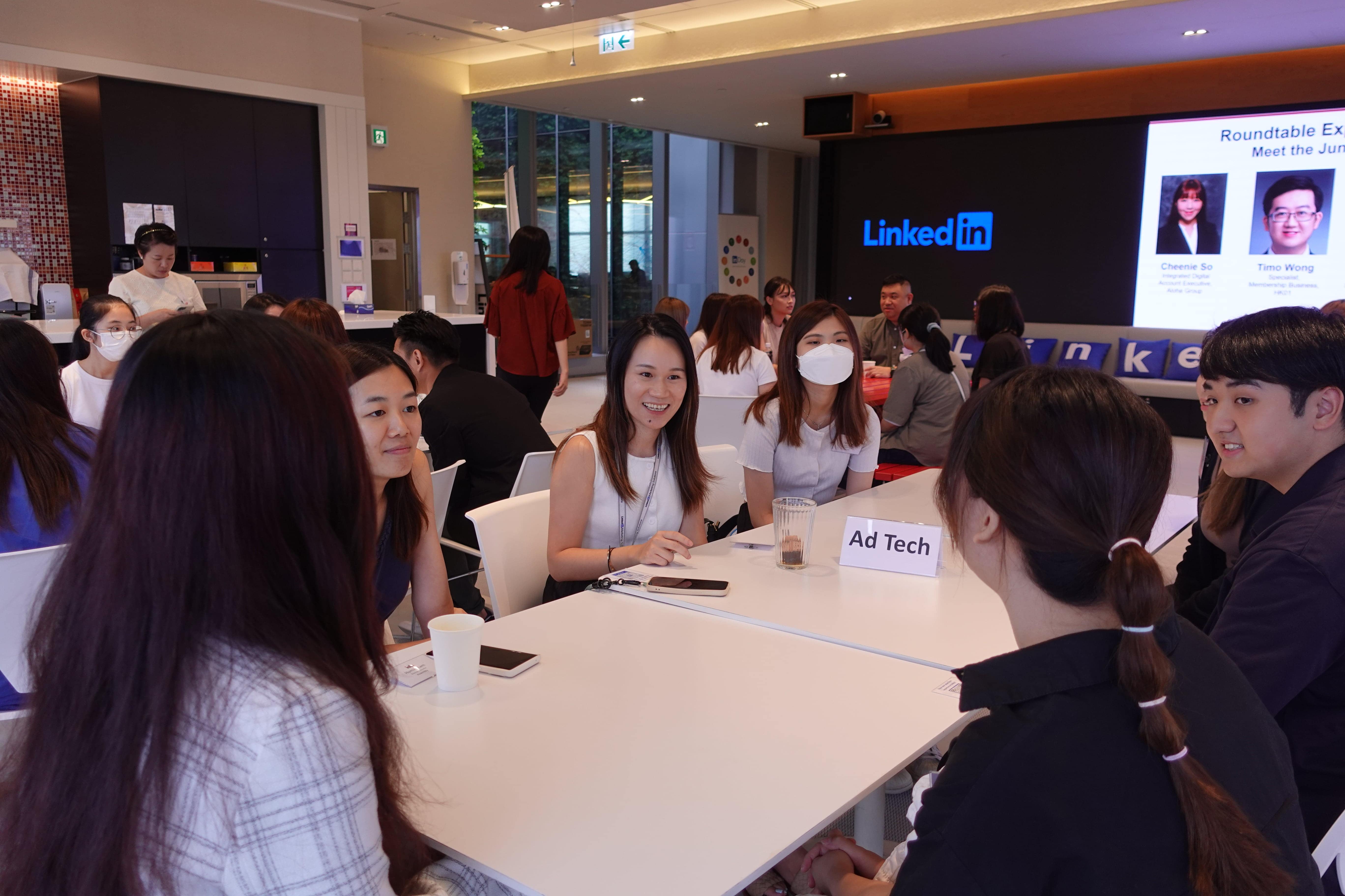 IAB HK 2023 Apprentice Program LinkedIn Company Tour and Roundtable ...
